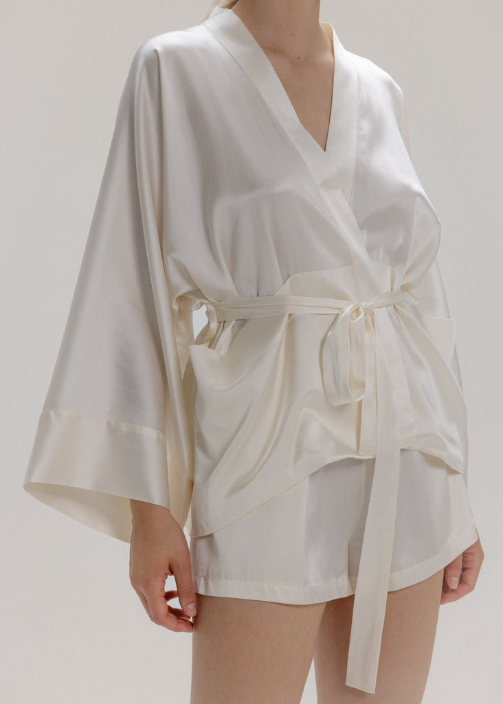 Alas Silk handmade feminine mulberry silk clothing and accessories